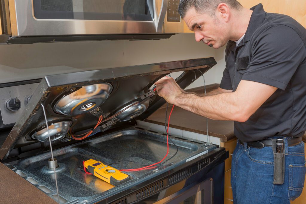 How Field Service Software Saves Costs for Appliance Repair Technicians - Direct Home Service
